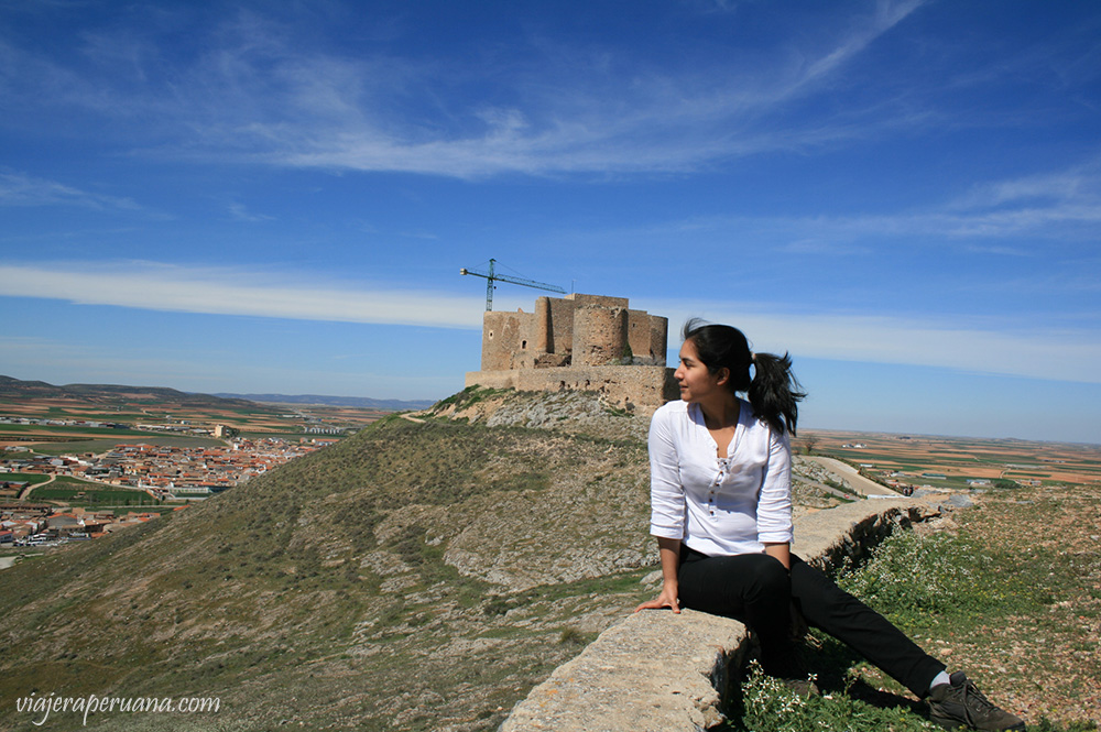 Quijoteando en los molinos de viento de Consuegra | Viajera Peruana